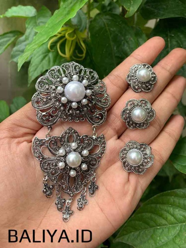 15 Bros Untuk Kebaya Modern
